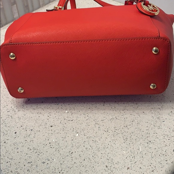 Michael Kors | Bags | Michael Kors Coral Purse | Poshmark